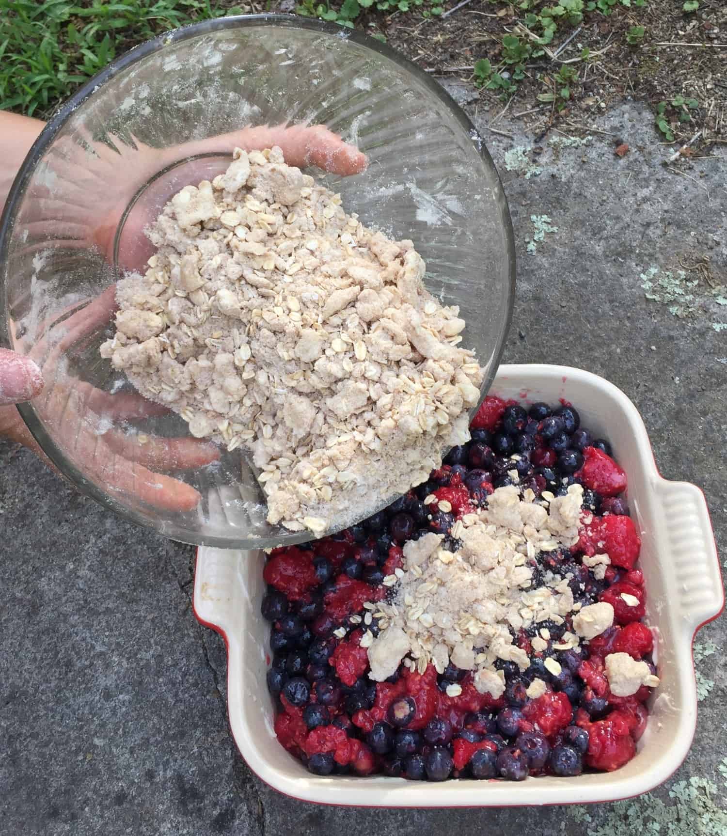 Easy Raspberry and Blueberry Cobbler - Pesto for Pennies